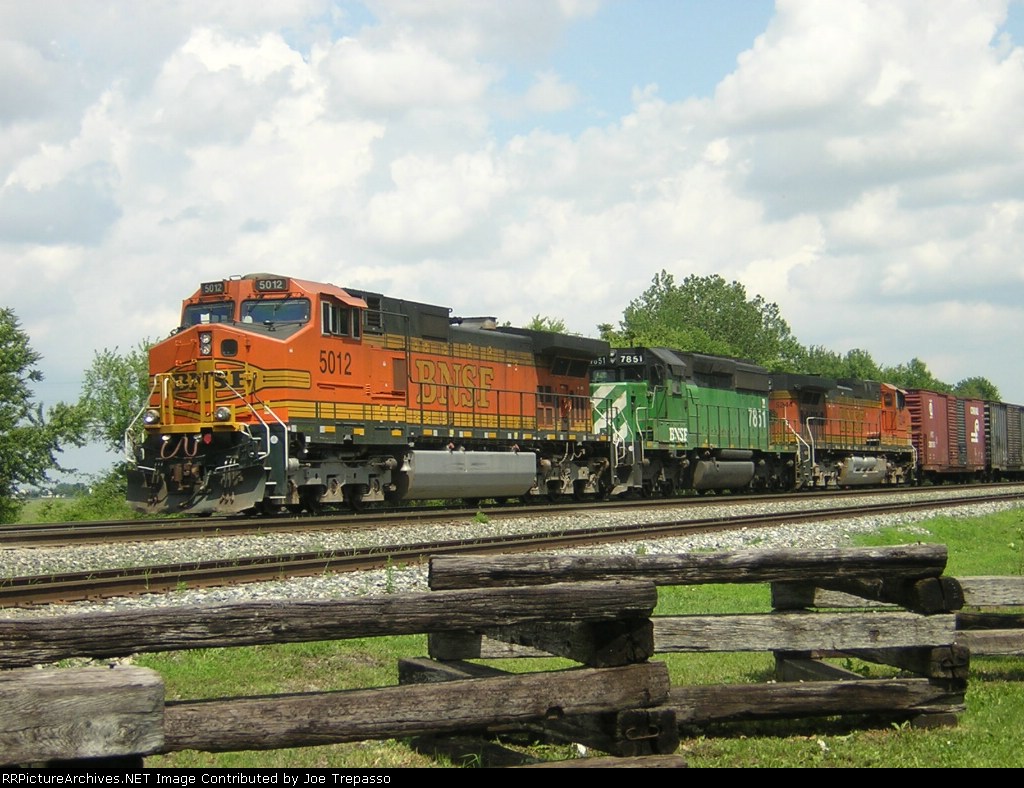BNSF 5012 sits Just East of fostoria